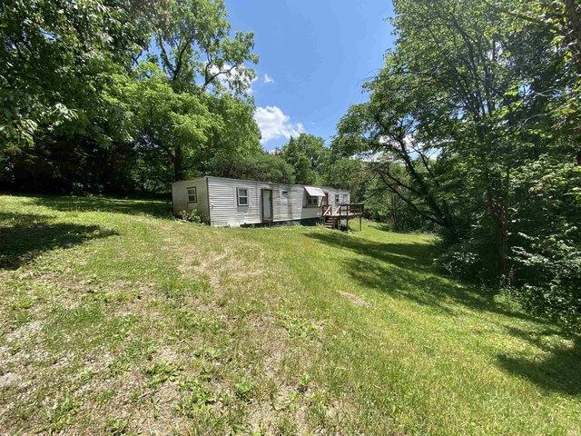 S Leatherwood Rd, Bedford, IN 47421