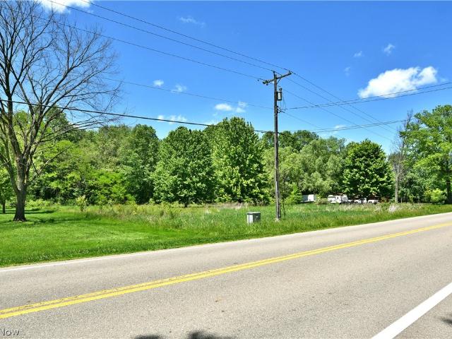 S Leavitt Road
