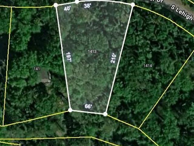 S Lehigh River K 14 Dr, Gouldsboro, PA 18424