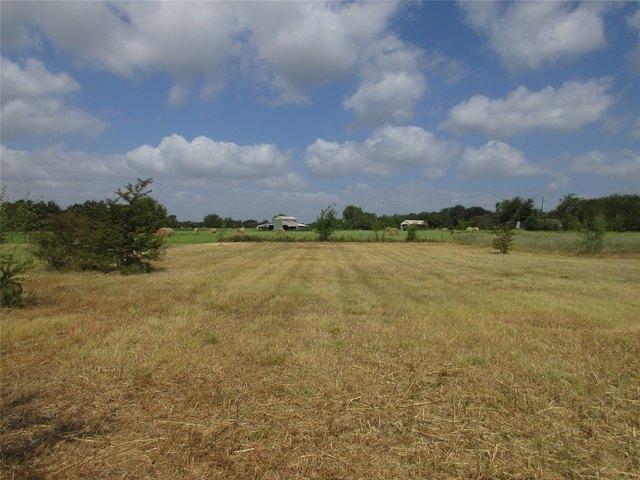 S Lilly, Kosse, TX 76635