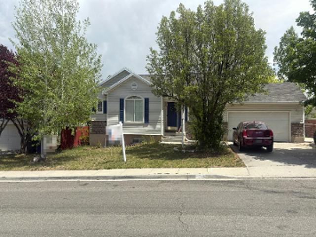 S Long Valley Dr