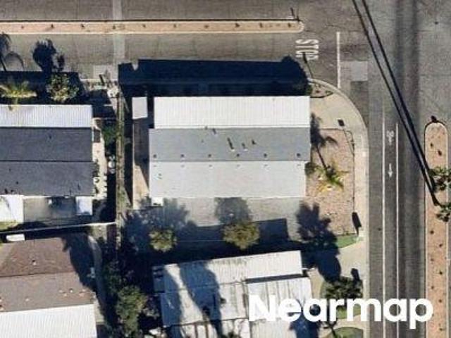 S Palm Ave