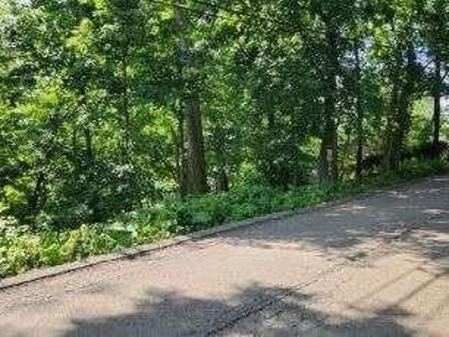 S Park Rd, Bethel Park, PA 15102