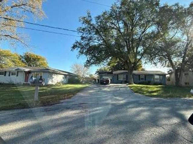 S Parkside Dr