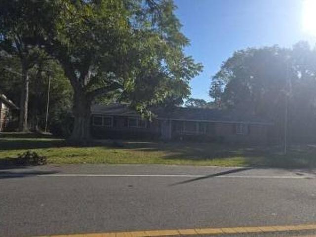 S Parrish Ave