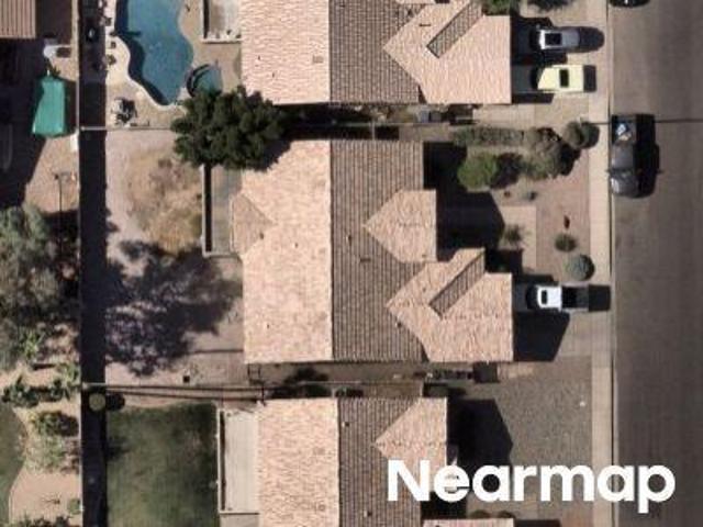 S Pineview Dr