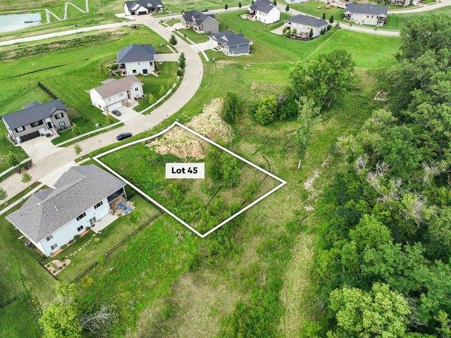 S Pointe Ests Lot 44, Dubuque, IA 52003