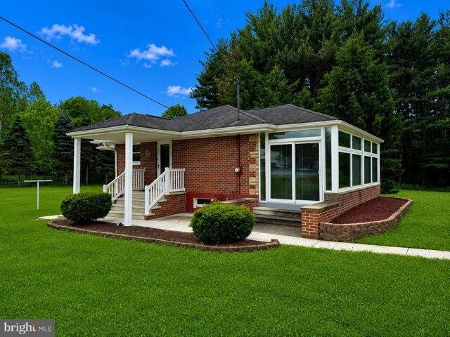S Railroad St, Barton, Home For Sale