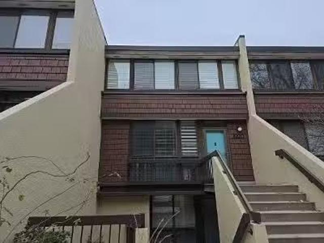 S Randolph St # 4f2
