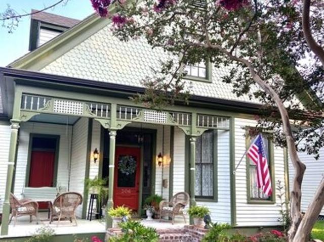 S Rankin St, Natchez, Home For Sale