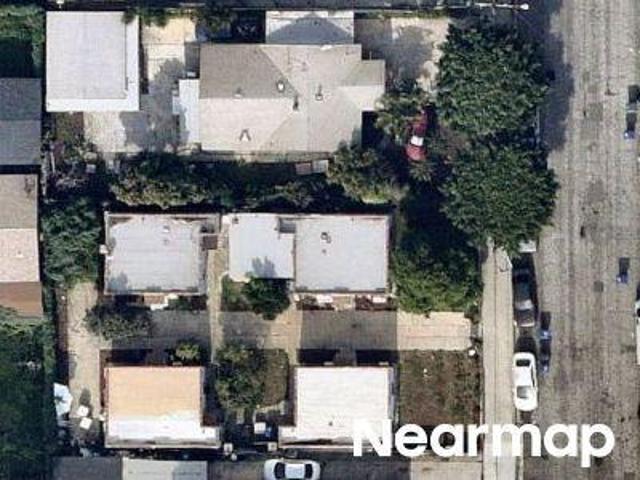 S Record Ave