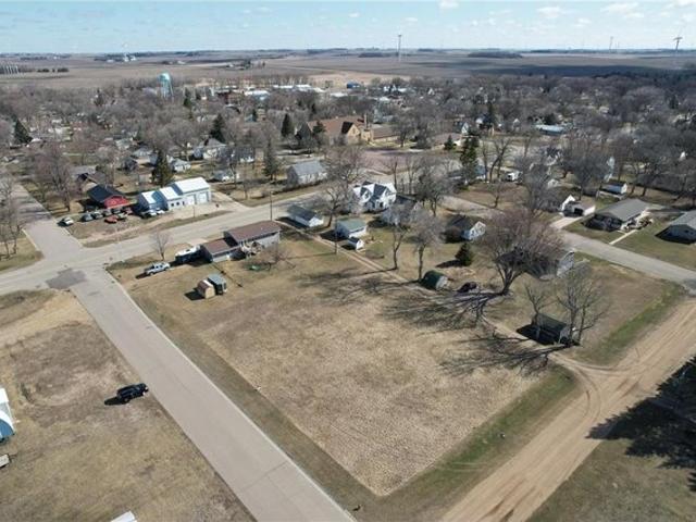 S Rebecca St, Ivanhoe, MN 56142