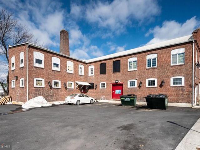 S Richmond St, Fleetwood, Home For Sale