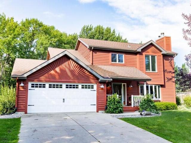 S Rivershore Dr, Moorhead, Home For Sale