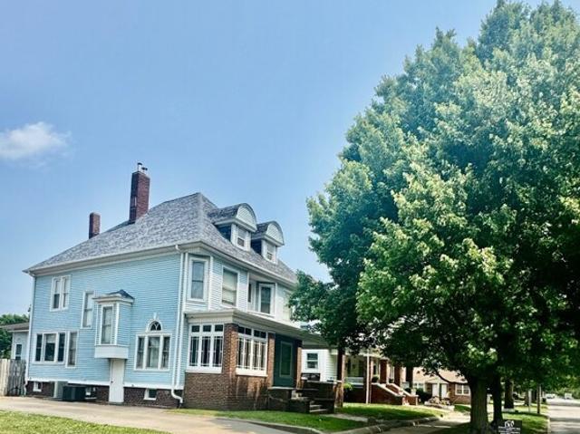 S State St, Beardstown, Home For Sale