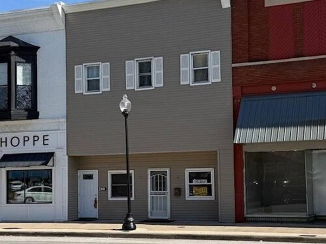 S State St, Beardstown, Home For Sale