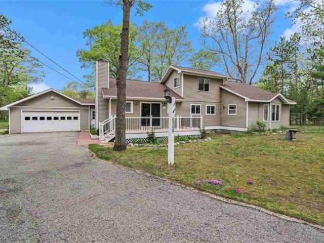 S Straits Hwy, Indian River, Home For Sale