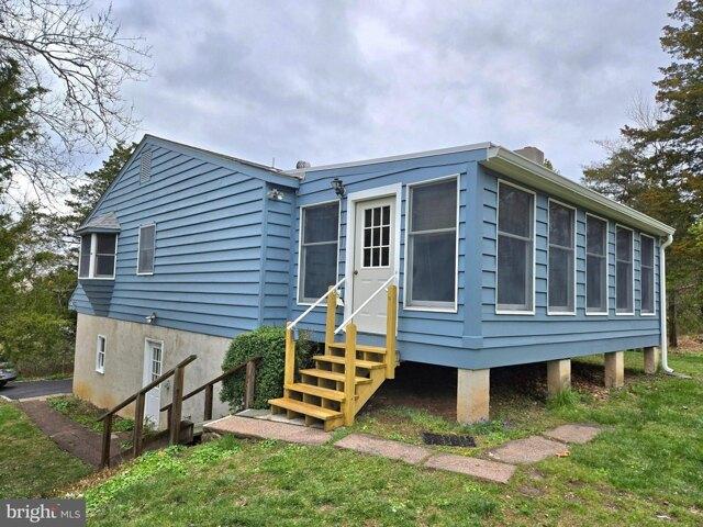 S Sugan Rd Fairview Ave, New Hope, Home For Sale