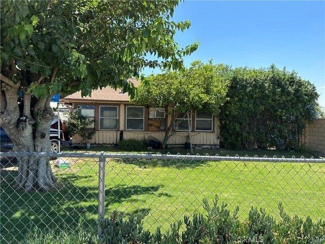 S Sycamore Ave, Rialto, Home For Sale