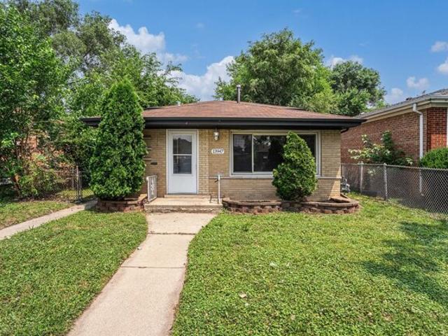 S Saginaw Ave, Burnham, Home For Sale