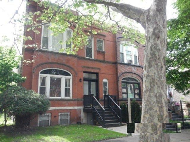 S Saint Lawrence Ave