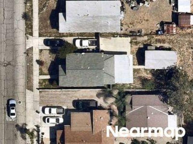 S San Jacinto Ave