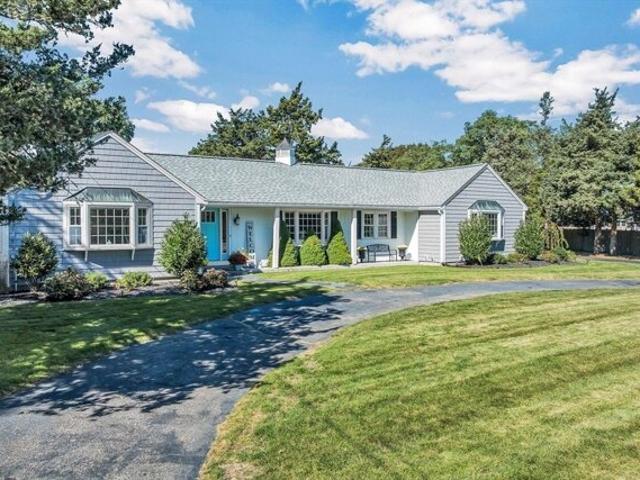 S Sea Ave, Yarmouth, Home For Sale