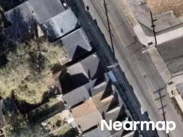 S Sherman St