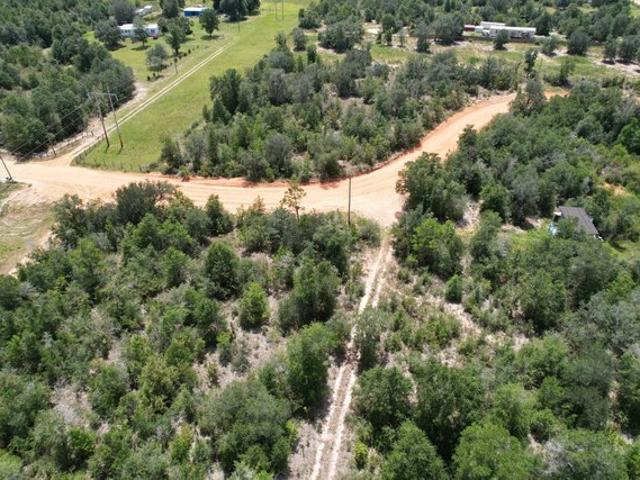 S Silver Lake Rd, Fountain, FL 32438