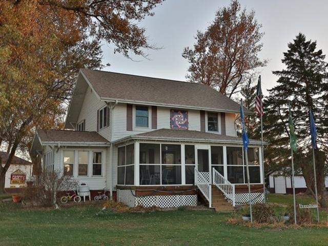 S Th Ave E, Sully, Home For Sale