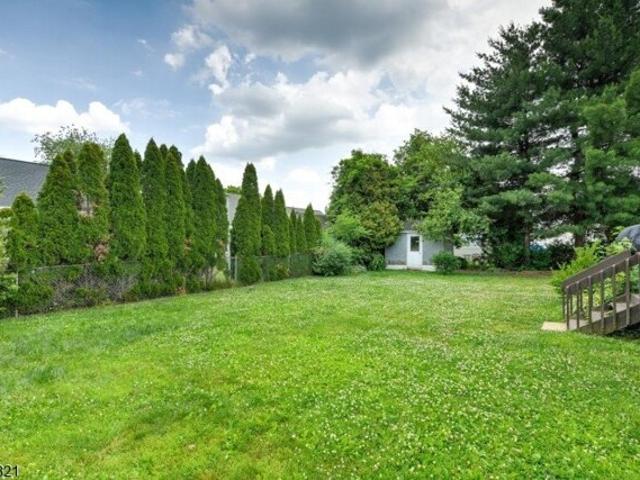 S Th Ave, Manville, Home For Sale