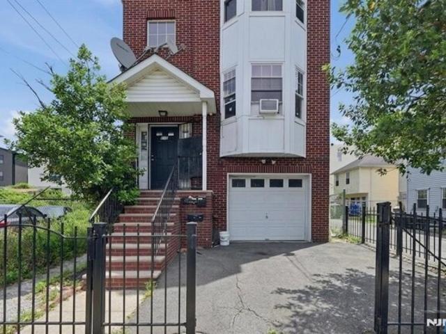 S Th St, Newark, Home For Sale