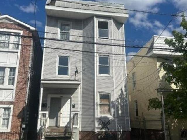 S Th St, Newark, Home For Sale