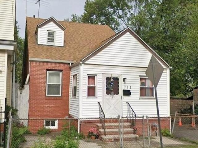 S Th St, Newark, Home For Sale
