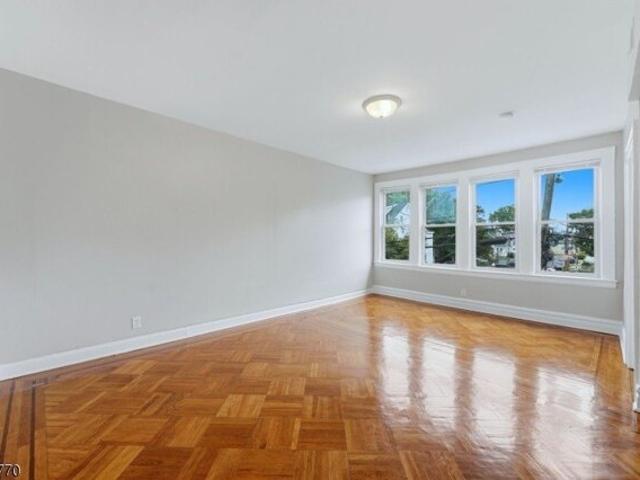 S Th St, Newark, Home For Sale