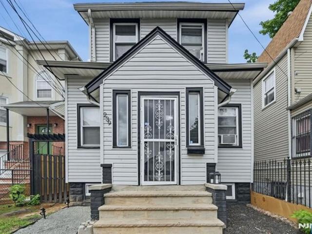 S Th St, Newark, Home For Sale