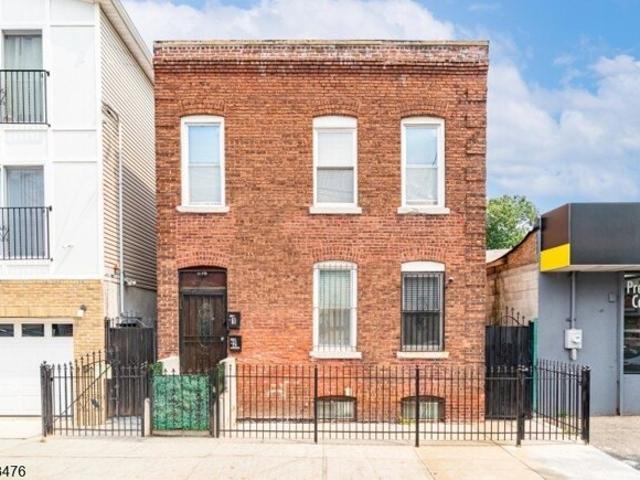 S Th St, Newark, Home For Sale