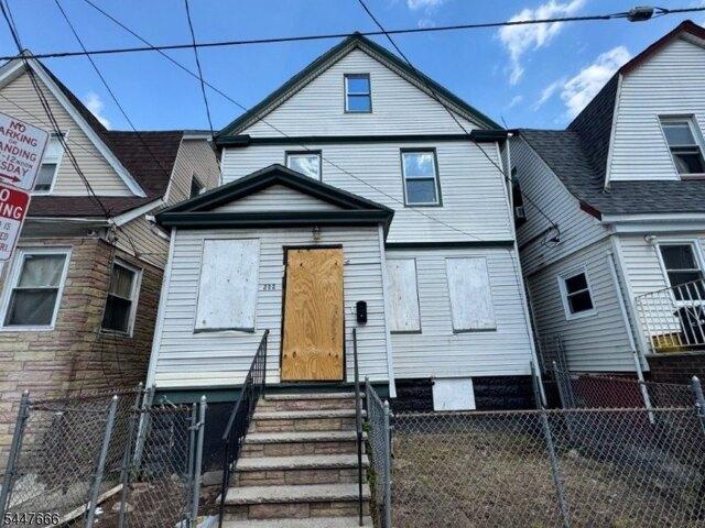 S Th St, Newark, Home For Sale
