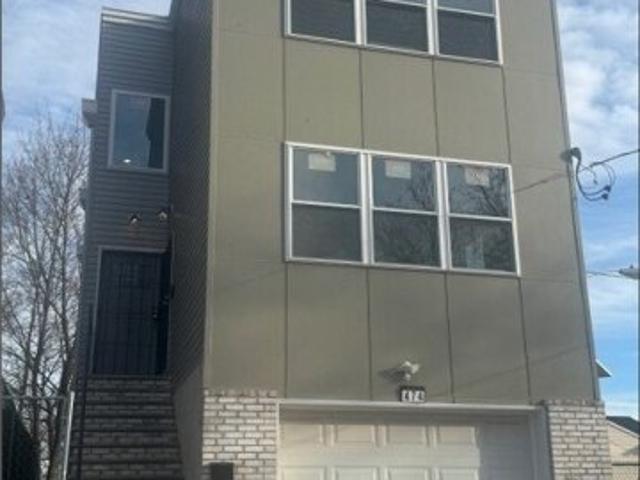 S Th St, Newark, Home For Sale