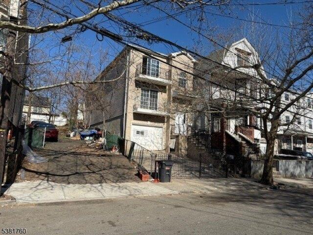 S Th St, Newark, Home For Sale