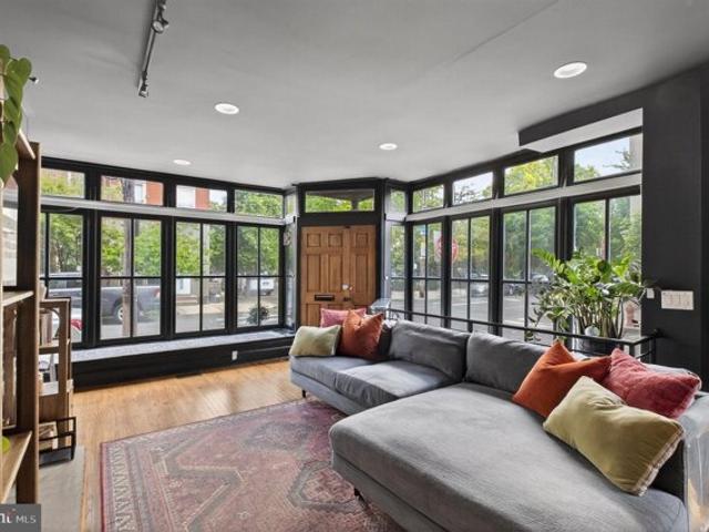 S Th St, Philadelphia, Home For Sale