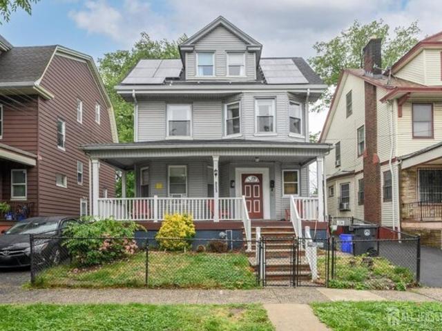 S Th St S, Newark, Home For Sale