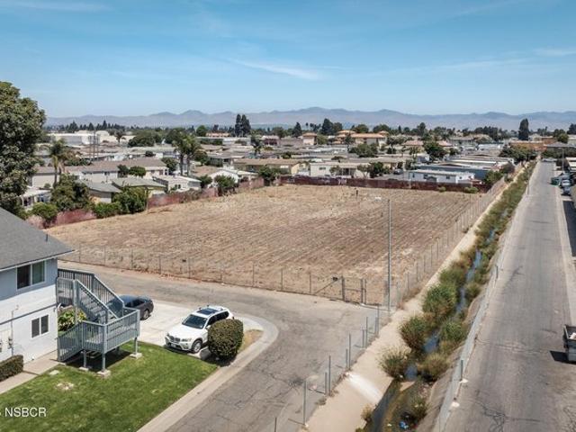 S Thornburg St, Santa Maria, CA 93458