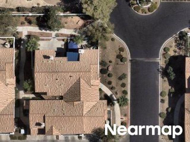 S Torrey Pines Dr