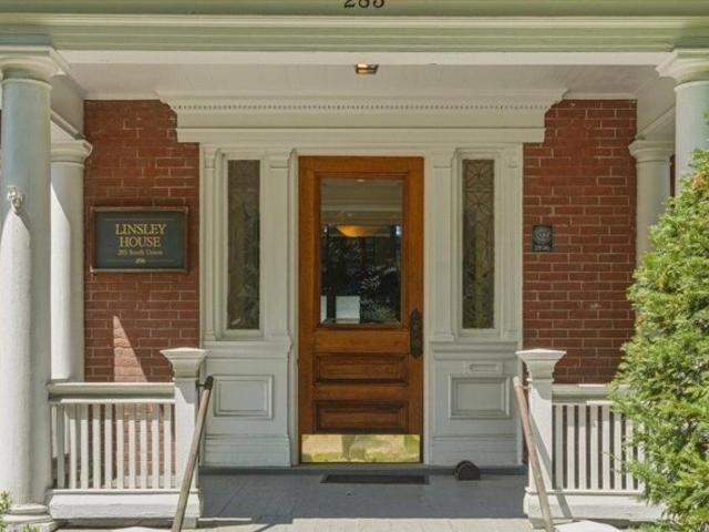 S Union St, Burlington, Condo For Sale