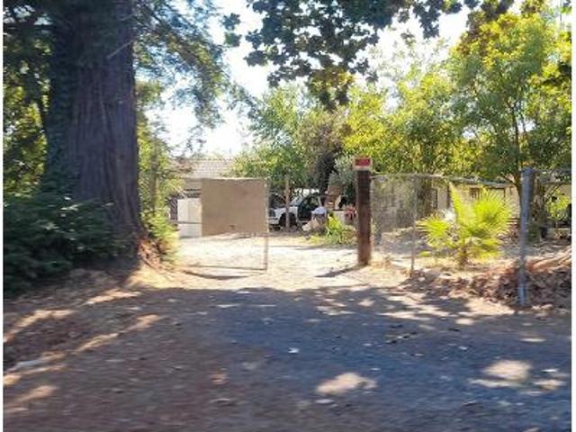 S Villa Ave