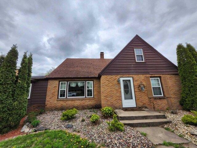 S Wacouta Ave, Prairie Du Chien, Home For Sale