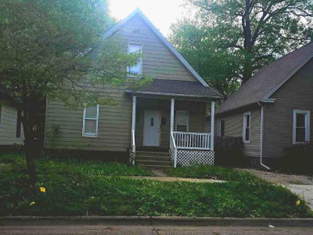 S Walnut St