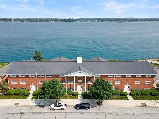 S Water St Apt,marine City, Condo For Sale