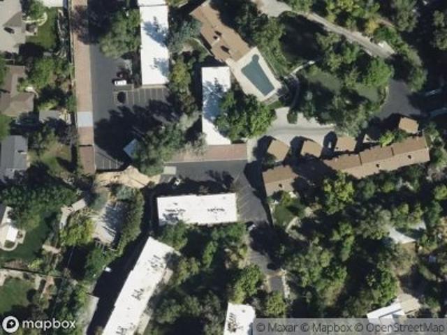 S Willow Ln